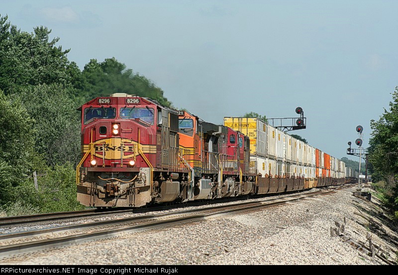 BNSF 8296
